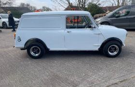 1971 British-Leyland Mini Van