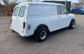 1971 British-Leyland Mini Van